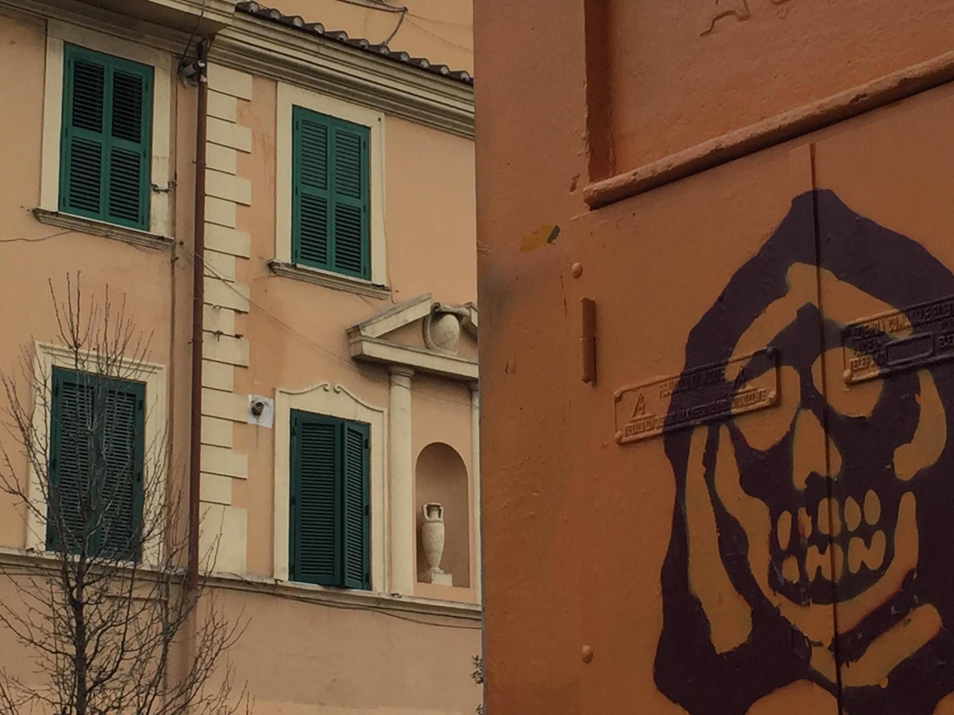 Quadraro, la 'borgata ribelle' di Roma tra street art e storia