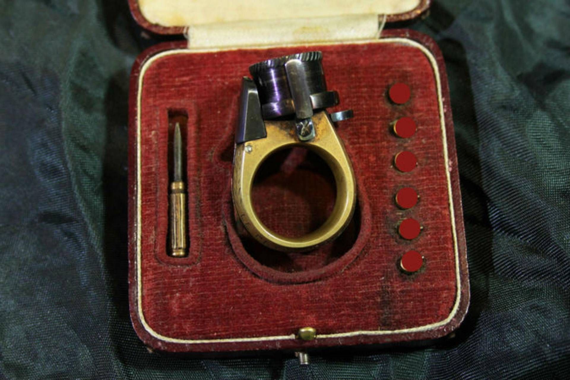 La pistola più piccola al mondo va all'asta