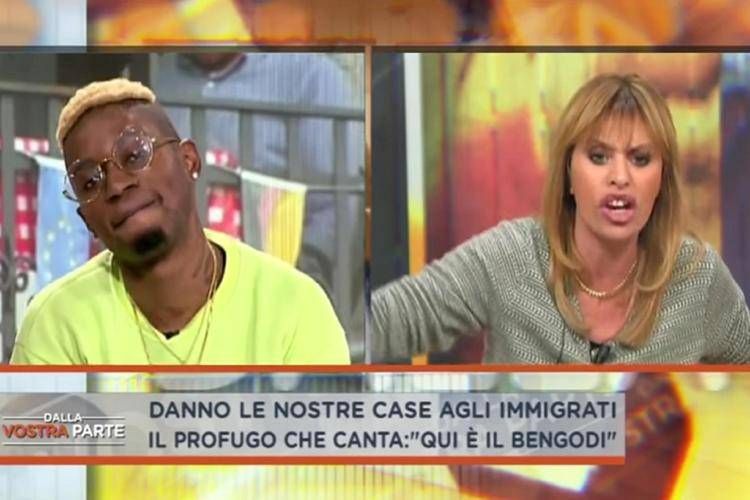 Mussolini litiga in tv con il rapper Bello Figo: "Vattene via" /Video