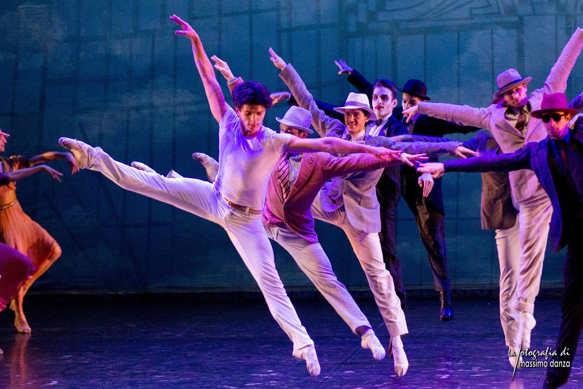 Anbeta Toromani e Alessandro Macario in tournée in Italia con la ...