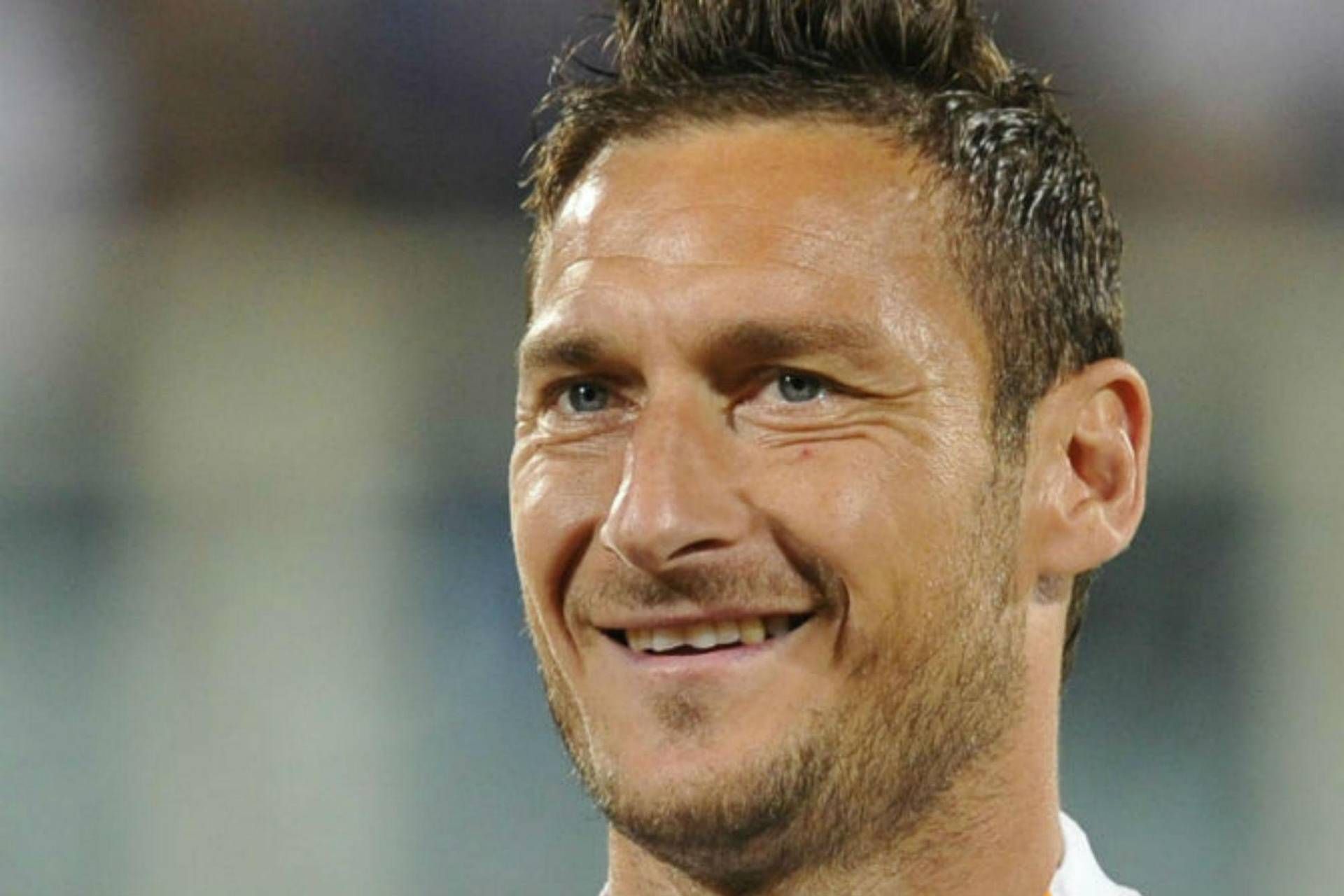 25 anni di Totti, come e' cambiato il mondo