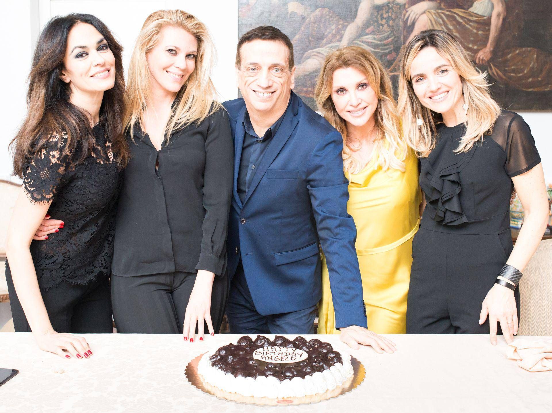 Da Cucinotta a Eleonora Daniele per il compleanno di Angelo Perrone