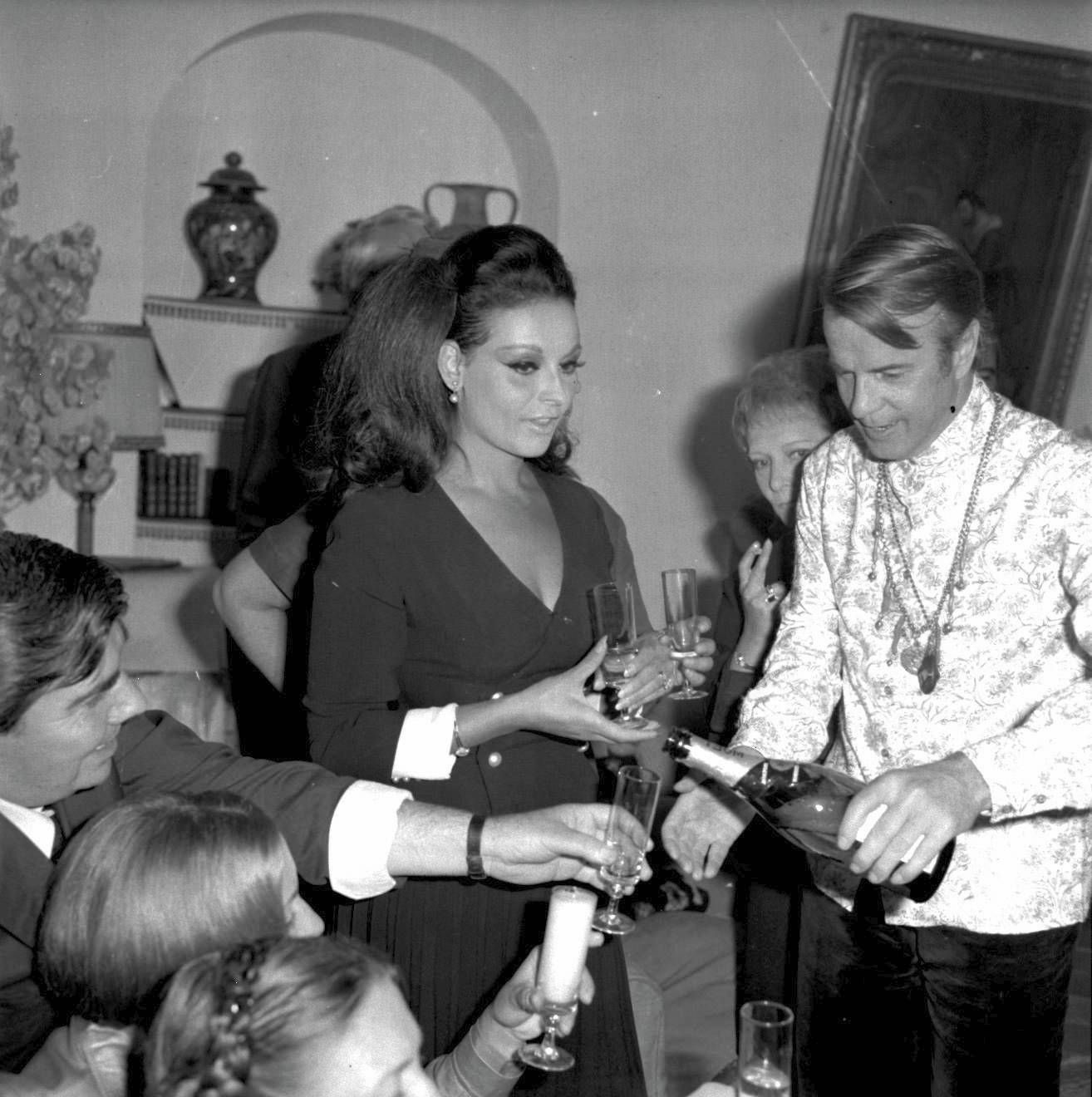 Rascel, Lollo e Vitti con il maestro Zeffirelli