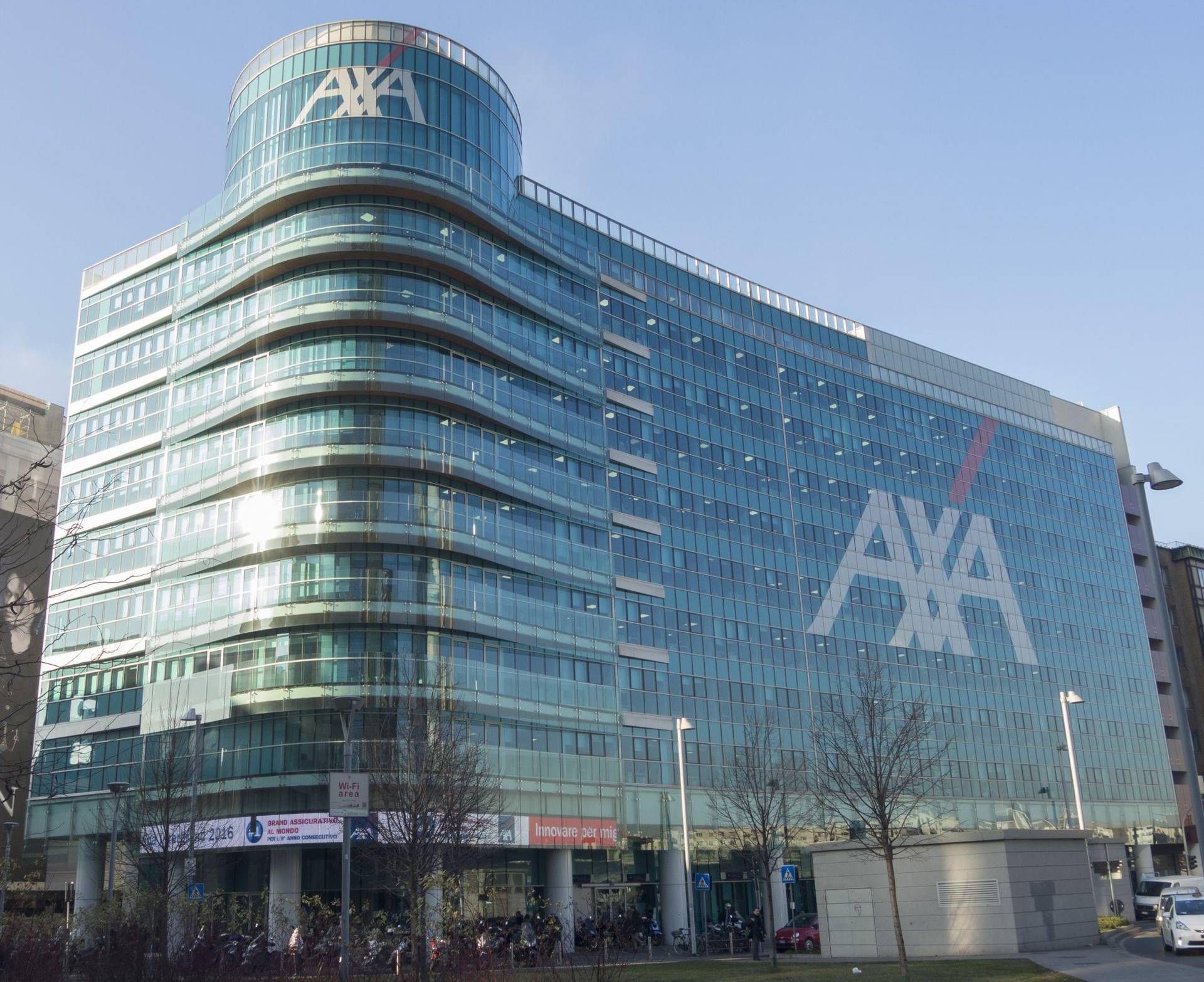 Axa Italia regala a clienti card salute per network 4000 strutture