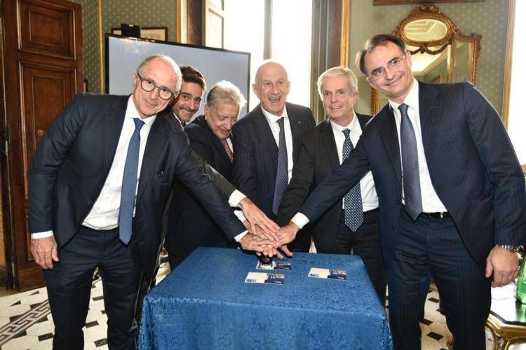 Gruppo Sapio celebra il traguardo dei 100 anni con un francobollo