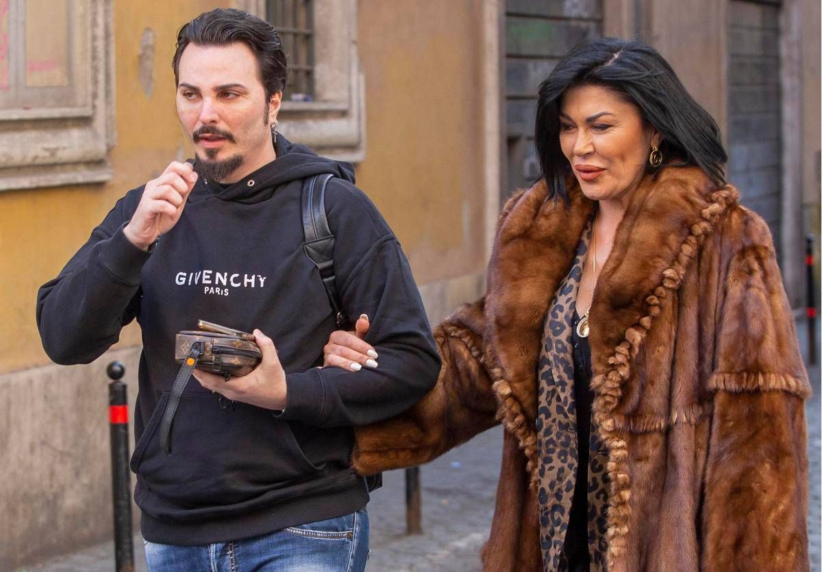 Tony Colombo e Tina Rispoli, chi è la coppia arrestata nel blitz ...