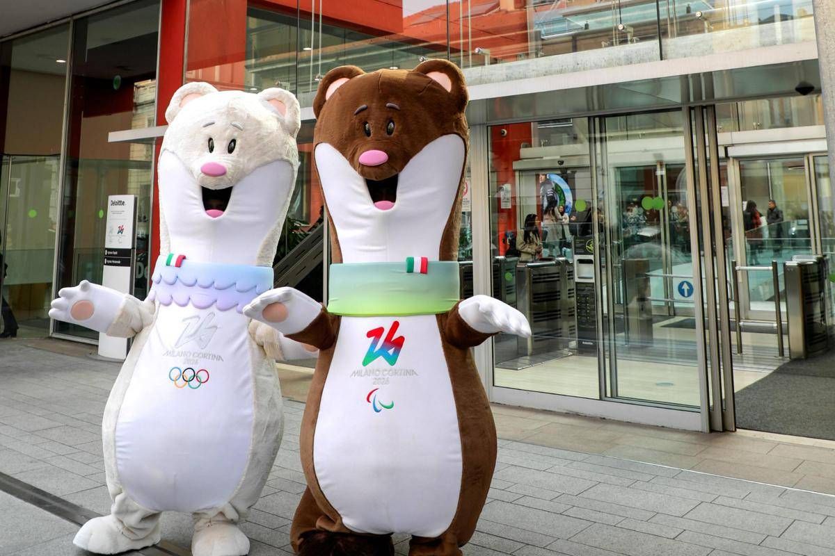 A Milano Deloitte incontra le Mascotte ufficiali di Milano Cortina 2026