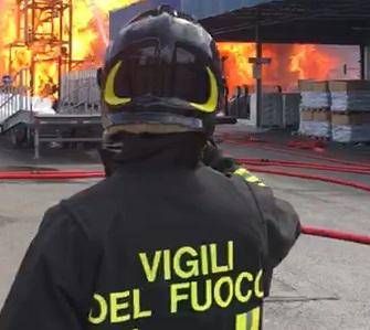 Explosion and Fire in Trissino Industrial Area: Dense Black Smoke ...