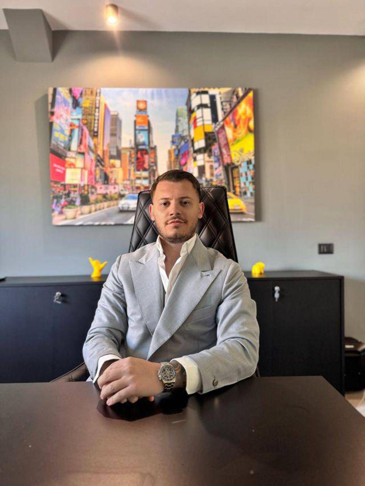 Francesco Galardo: l'Imprenditore visionario dietro FGA Holding, un colosso con oltre 1000 ...